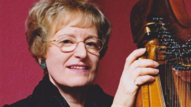 Gweld sêr yn Eryri / Stargazing in Snowdonia - BBC Cymru Fyw