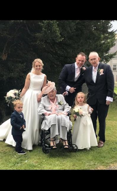 Stori Guto: 'Dwi ddim yn gamgymeriad' - BBC Cymru Fyw