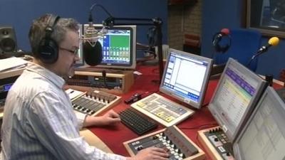 BBC Radio Northampton trials new broadcast system - BBC News