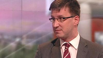 Transplant contamination risk 'very minimal' - BBC News