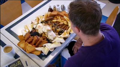 Attempting to tackle the 'super-sized' fried breakfast - BBC News