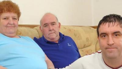 Sale murders: Nic Seddon held after parents shot dead - BBC News