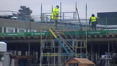 Lister Hospital in Stevenage set to expand - BBC News