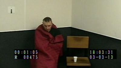 Ex-Cleveland Police officer Wayne Scott guilty of rape - BBC News