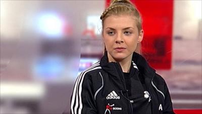 Ebonie Jones: 15-year-old boxer targets Olympics - BBC Sport