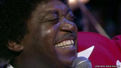 Percy Sledge appearing on 'Later with Jools Holland' in 1994 - BBC News