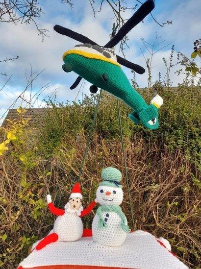 Post-box toppers: Have you seen festive ones where you live? - BBC ...