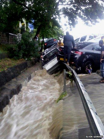 In pictures: Port Louis, Mauritius floods - BBC News