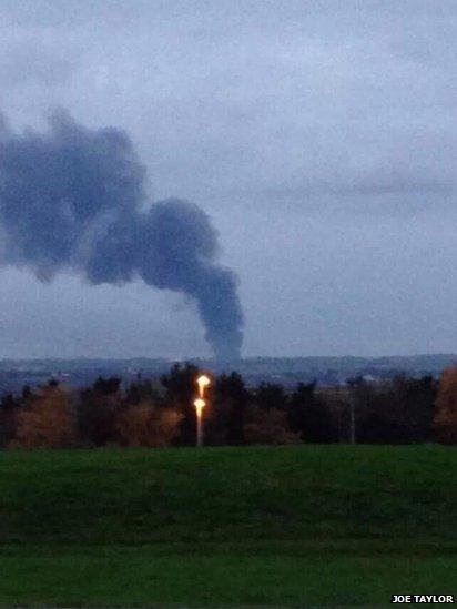 In pictures: Industrial estate fire - BBC News