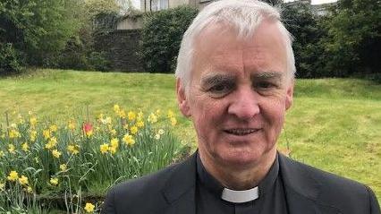 Derry City Cemetery: Illegal dumping is 'abhorrent' - BBC News