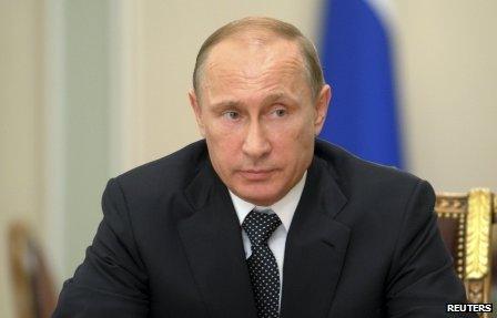 The papers: MH17 - 'Russia in the dock' - BBC News