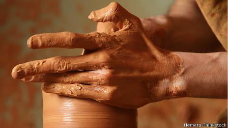 ¿Por qué hay gente que come barro? - BBC News Mundo