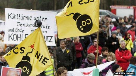 German coal industry underpins renewable push - BBC News