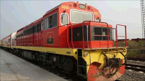 Angola's railways back on track - BBC News