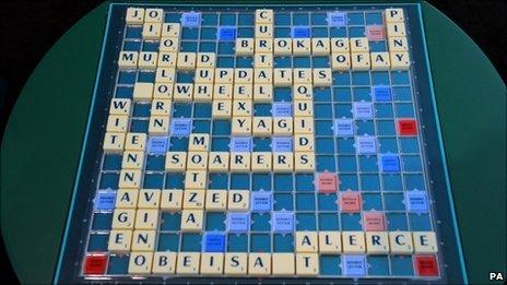 Scrabble championship won by colourful Mikki Nicholson - BBC News