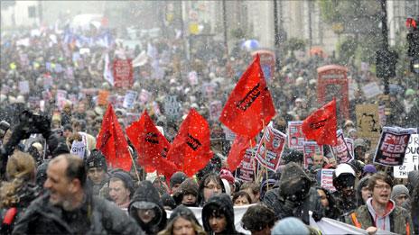 Students march... and march... in central London - BBC News