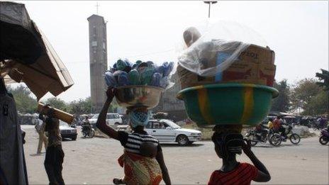 Ivory Coast's rebel capital Bouake: 'Running for water' - BBC News
