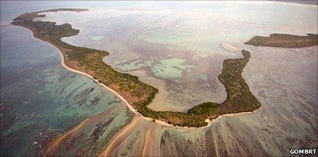 Mining to blame for islands to sink beneath waves - BBC News