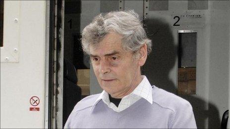 Serial killer Peter Tobin slashed in Edinburgh Prison - BBC News
