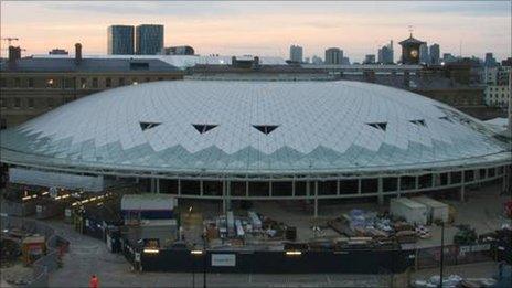 King's Cross redevelopment: A roof fit for King's - BBC News