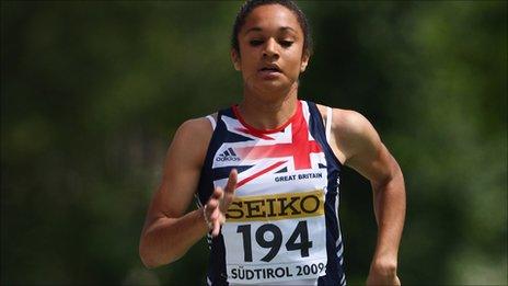 British sprinters Kwakye & Chambers qualify for Worlds - BBC Sport