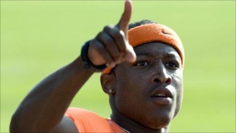 Steve Mullings left out of Jamaica team for World Championships - BBC Sport