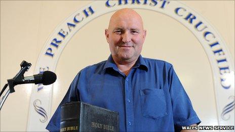 Ex-drug dealer Brian Morris becomes Caerphilly pastor - BBC News