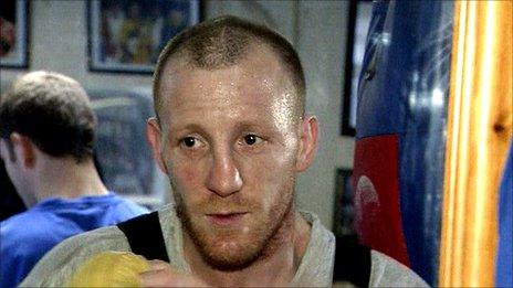 Ex-boxer Eamonn Magee sentenced to prison for assault - BBC News