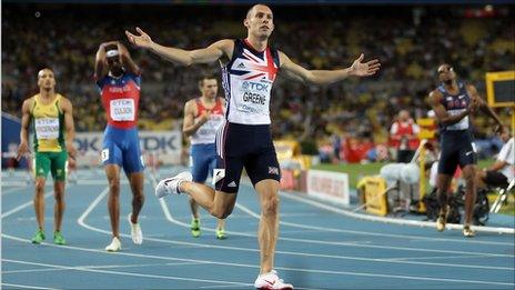 Hurdler Jack Green learning from training with Dai Greene - BBC Sport