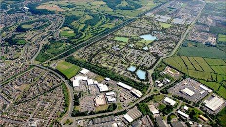 Work starts on £1bn Llanwern steel site development - BBC News