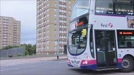 First Bus fares shake-up in Bath and Weston-super-Mare - BBC News