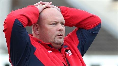 Linfield boss David Jeffrey bemoans penalty decisions - BBC Sport