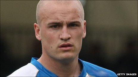 Newport players fully behind boss Anthony Hudson, says David Pipe - BBC ...