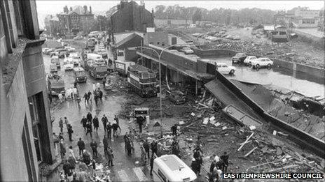Clarkston remembers 22 dead from 1971 gas explosion - BBC News