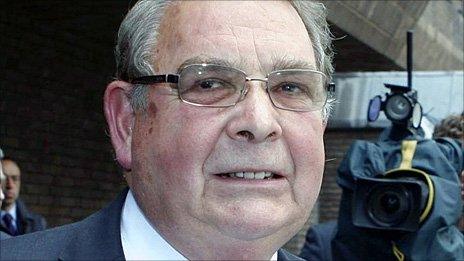 Lord Hanningfield: Essex council to judge credit card court case risk ...
