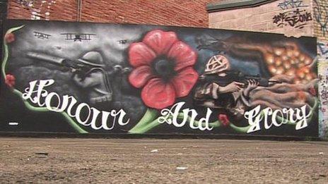 Remembrance Day: Scarborough street artist's graffiti tribute - BBC News