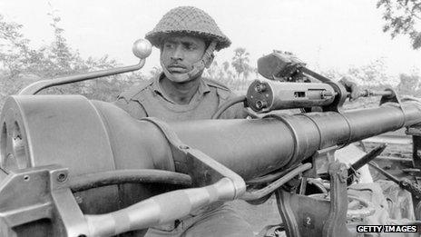 Scars of Bangladesh independence war 40 years on - BBC News