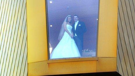 Blackpool promenade wedding chapel opens - BBC News