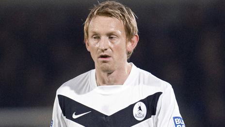 AFC Telford United's Steve Jones fit to face Wrexham - BBC Sport