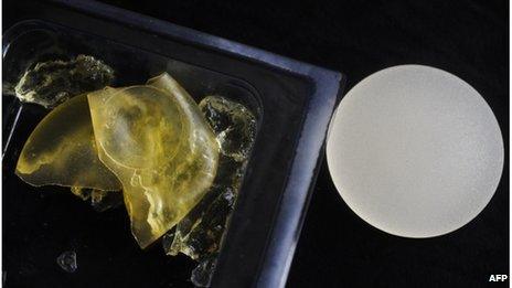 Clinics 'should offer to remove PIP breast implants' - BBC News