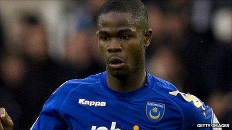 Manchester City midfielder Abdul Razak lined up by Portsmouth - BBC Sport