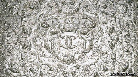 Three royal treasures that shed light on the monarchy - BBC News