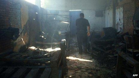 Honduras prison fire kills hundreds - BBC News