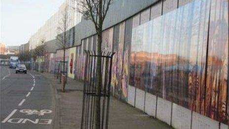 Northern Ireland interfaces: More residents want peace walls to stay ...