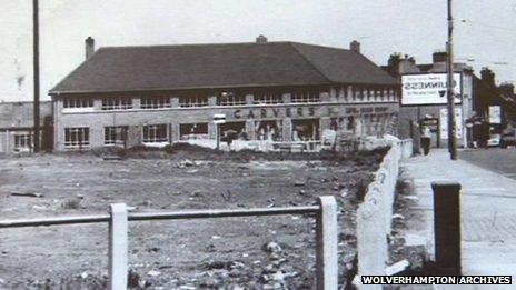 Carver family will rebuild Wolverhampton business - BBC News