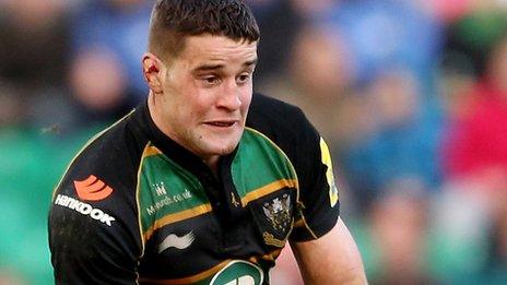 England rugby: Calum Clark 'tames inner chimp' - BBC Sport