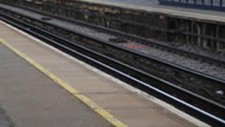 Cranbrook eco-town: New £5m station opens - BBC News