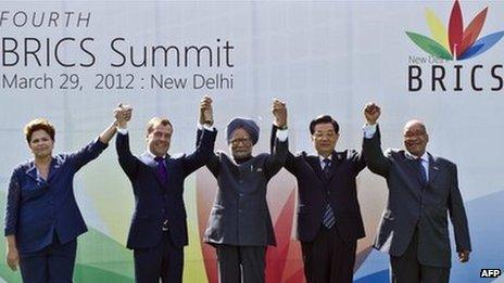 Brics summit of emerging nations to explore bank plan - BBC News