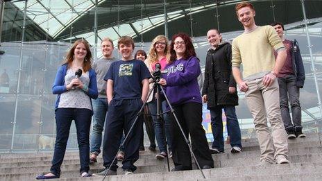 Jubilee Journalists: BBC selects 12 royal reporters - BBC News