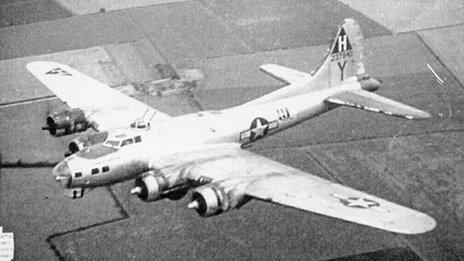 US personnel killed in Manx plane crash remembered - BBC News